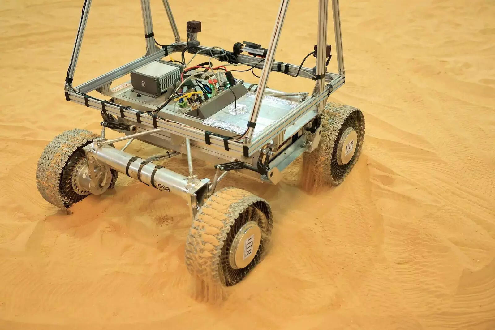 GPS on the Moon: Spanish Firm Unveils Revolutionary Lunar Navigation System