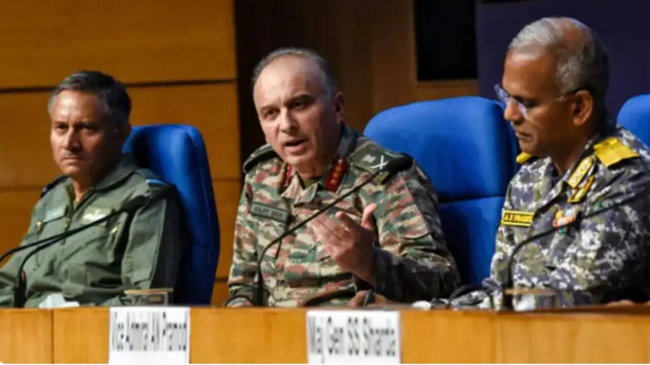 'Yachna Nahi, Ab Rann Hoga': Ramdhari Dinkar's Poem Meaning, Quoted By ...