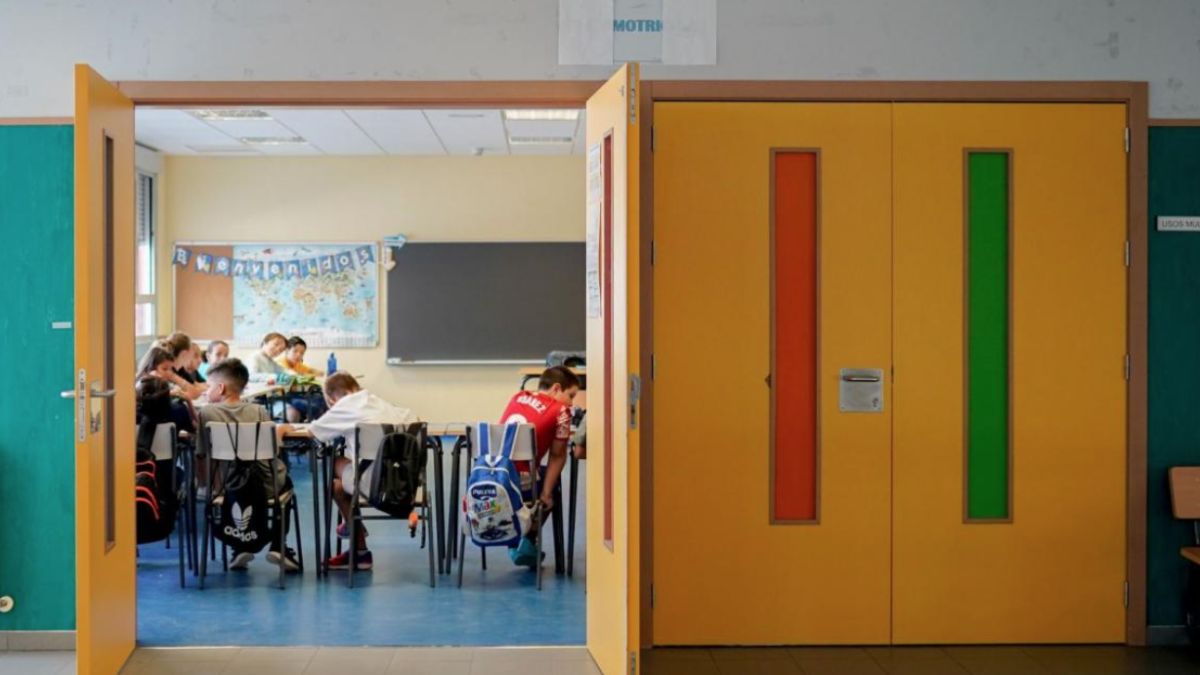 Alerta en un instituto extremeño por el reto viral del «abecedario del ...
