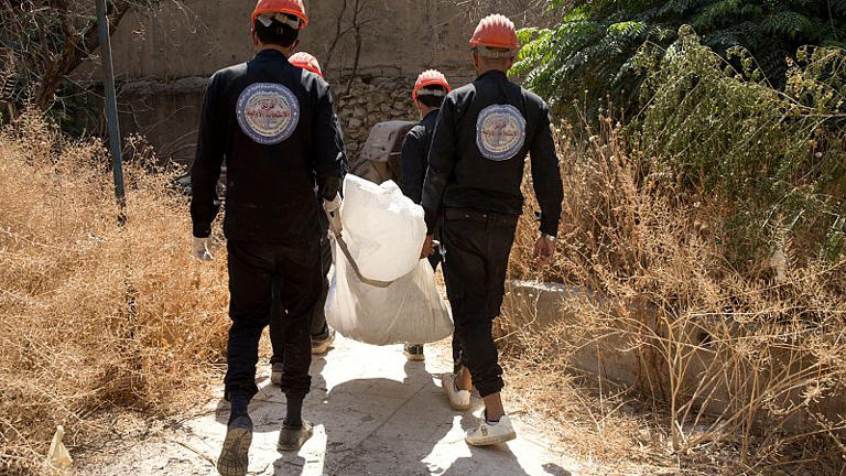 Qatar and FBI uncover remains of 30 people believed to have been killed by IS in Syria