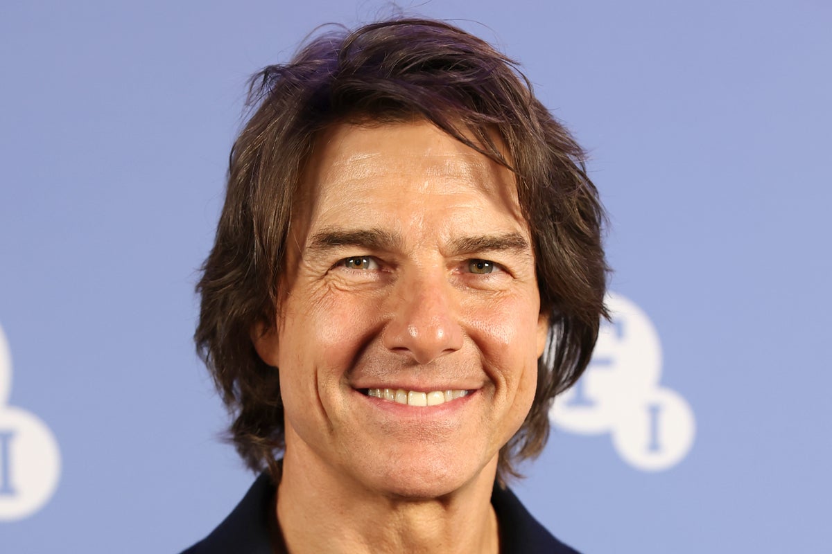 Tom Cruise shocks fans as he’s spotted standing on the roof of the BFI IMAX