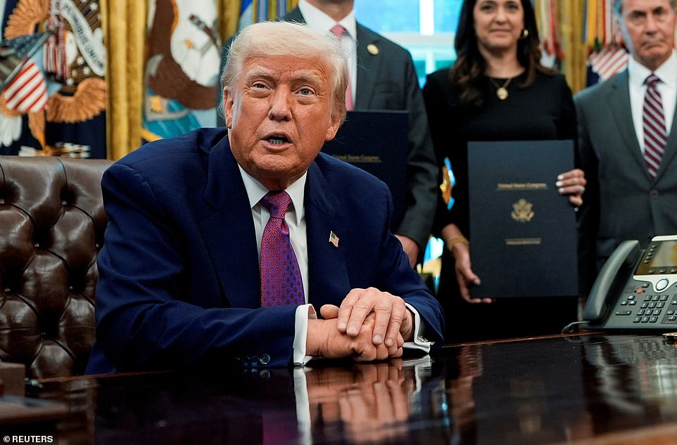 Trump responds to criticism of $400 million Qatar Air Force One gift