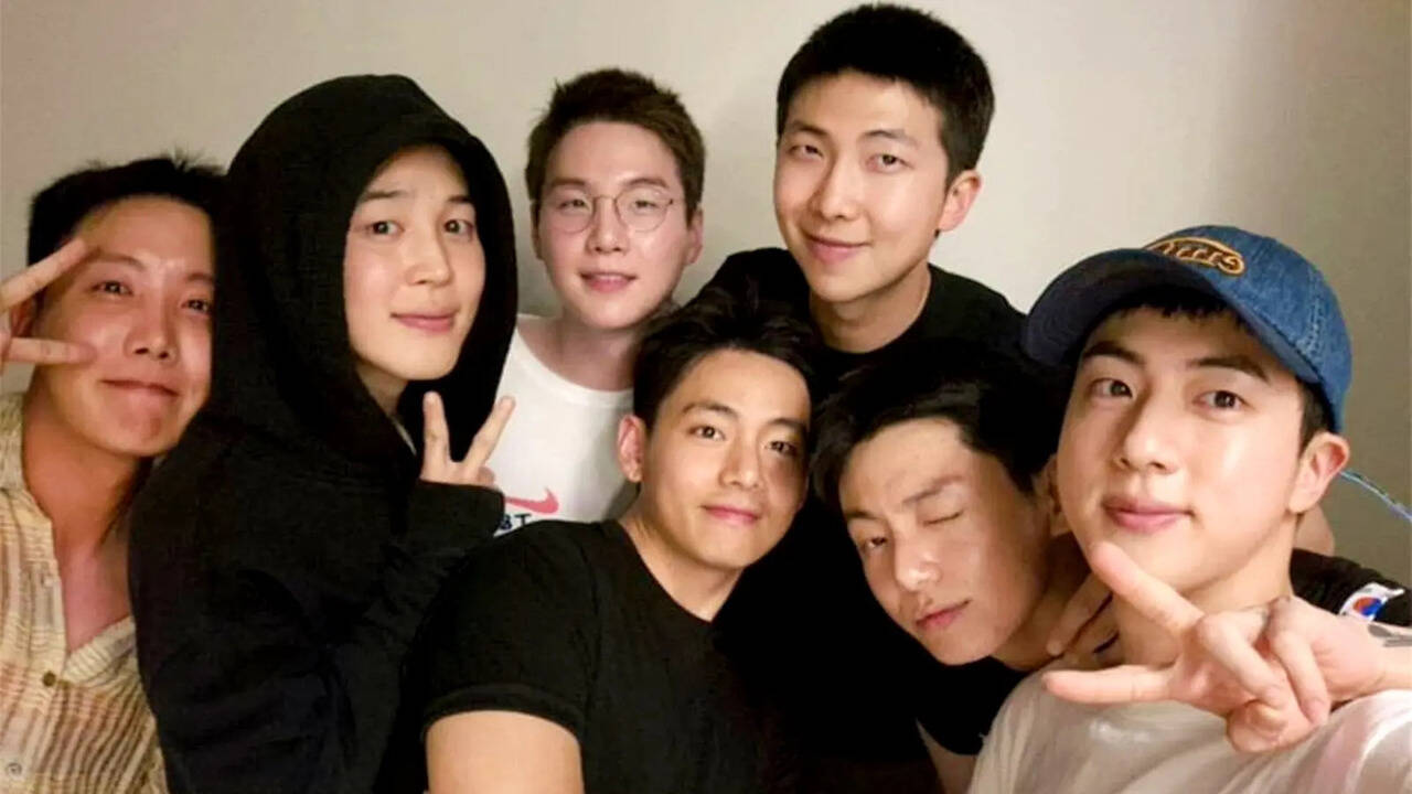BTS Reunion Countdown: ARMY Trends 'D-30' After RM Drops Major Reminder ...