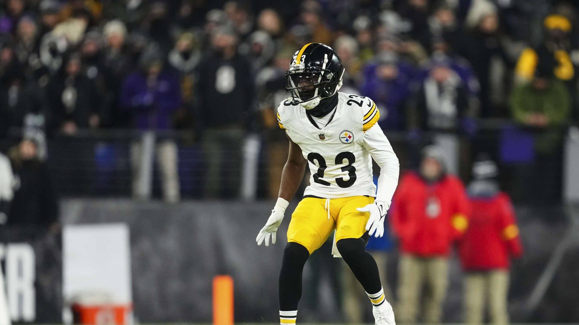 Browns to sign Damontae Kazee