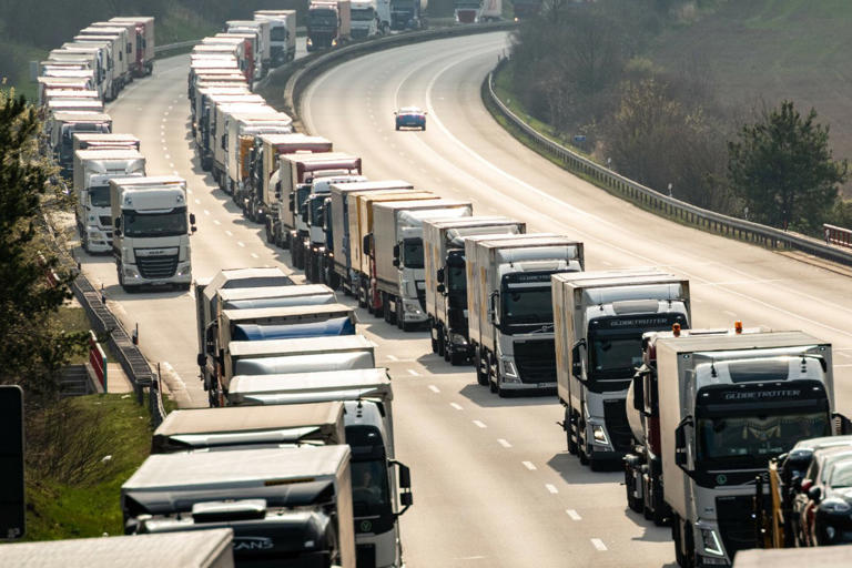 Isu jadi Presiden Boneka & Disetir Jokowi Bikin Gerah Prabowo