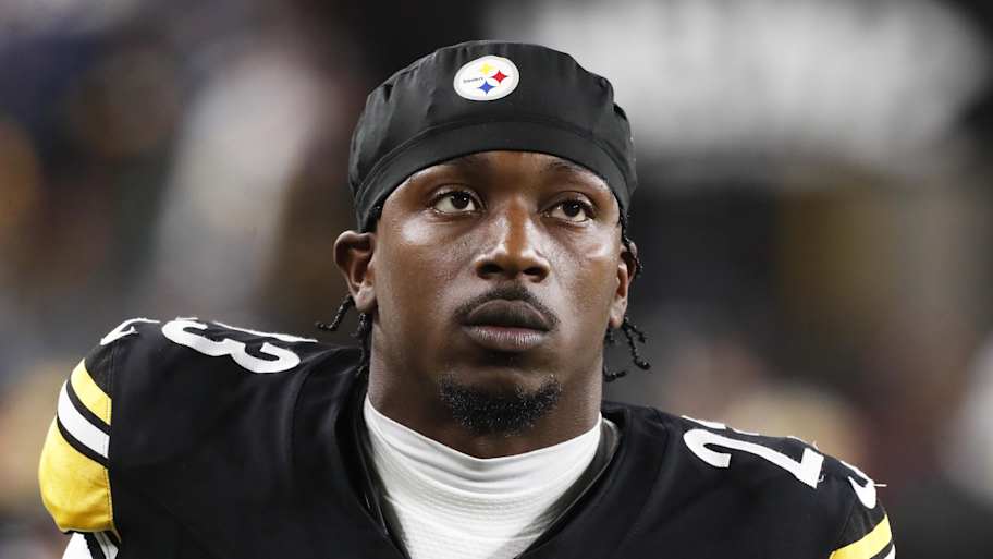 Browns Sign Ex-NFL Interceptions Leader Away From AFC North Rival