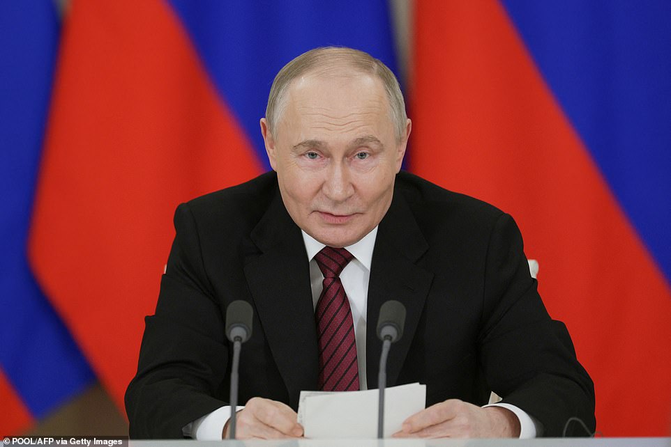 Report: Satellite images reveal Putin's military build-up on Finnish border