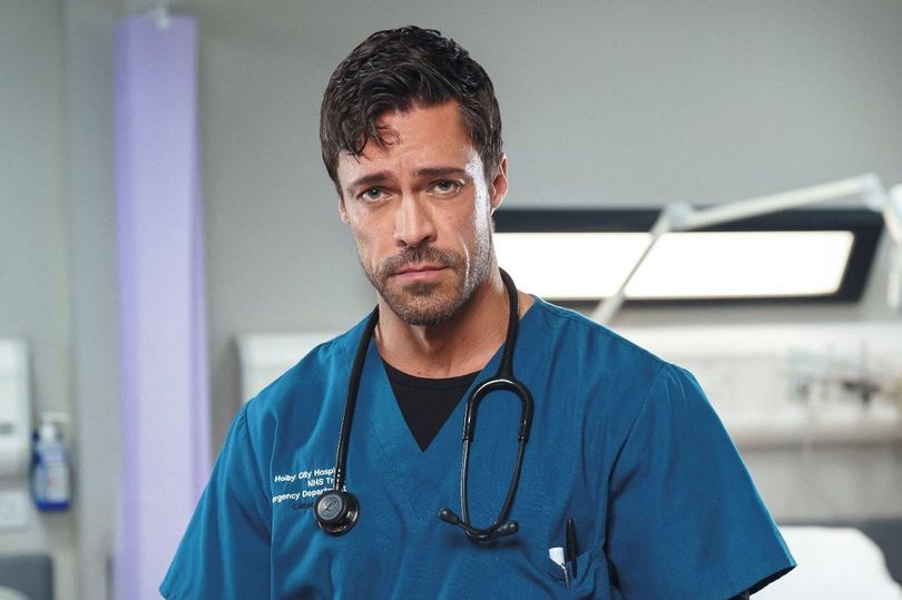 Casualty star teases huge Flynn twist as he faces 'moral dilemma' over ...