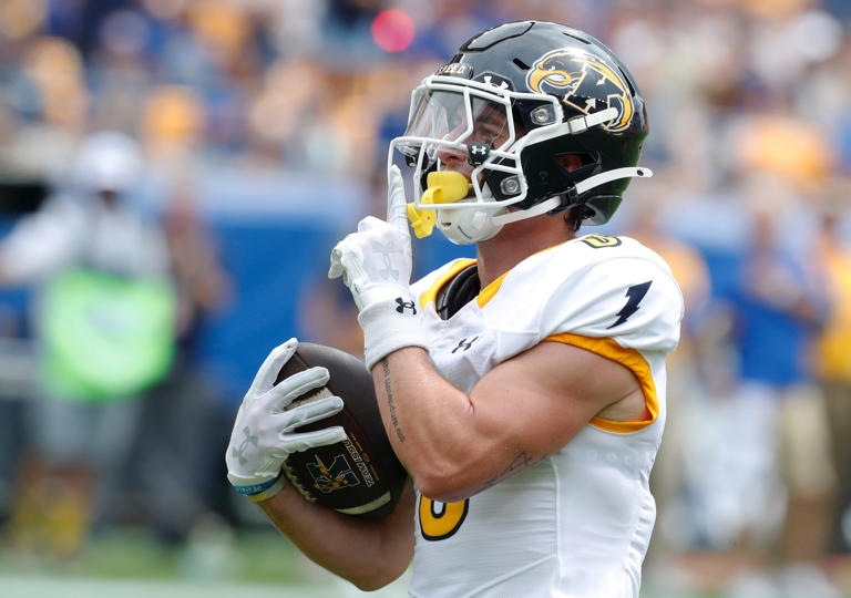 Browns waive Luke Floriea among flurry of roster moves after Panthers game