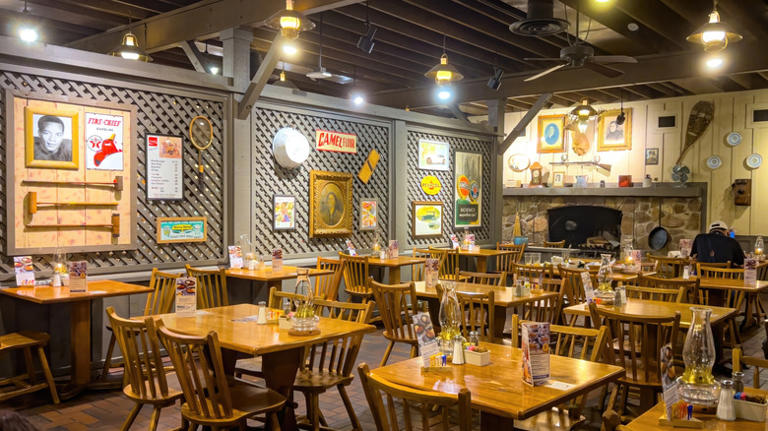 Why Cracker Barrel Always Has Little Peg Games On The Tables
