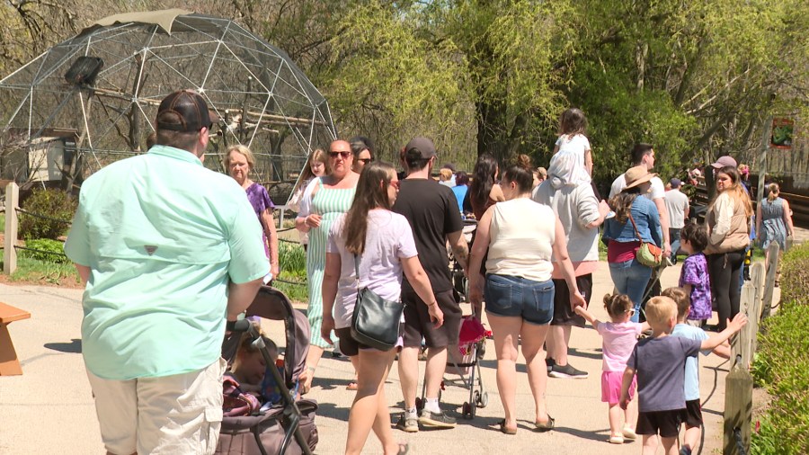 Celebrate Mother’s Day at the NEW Zoo with Freebies, Food, and Fun