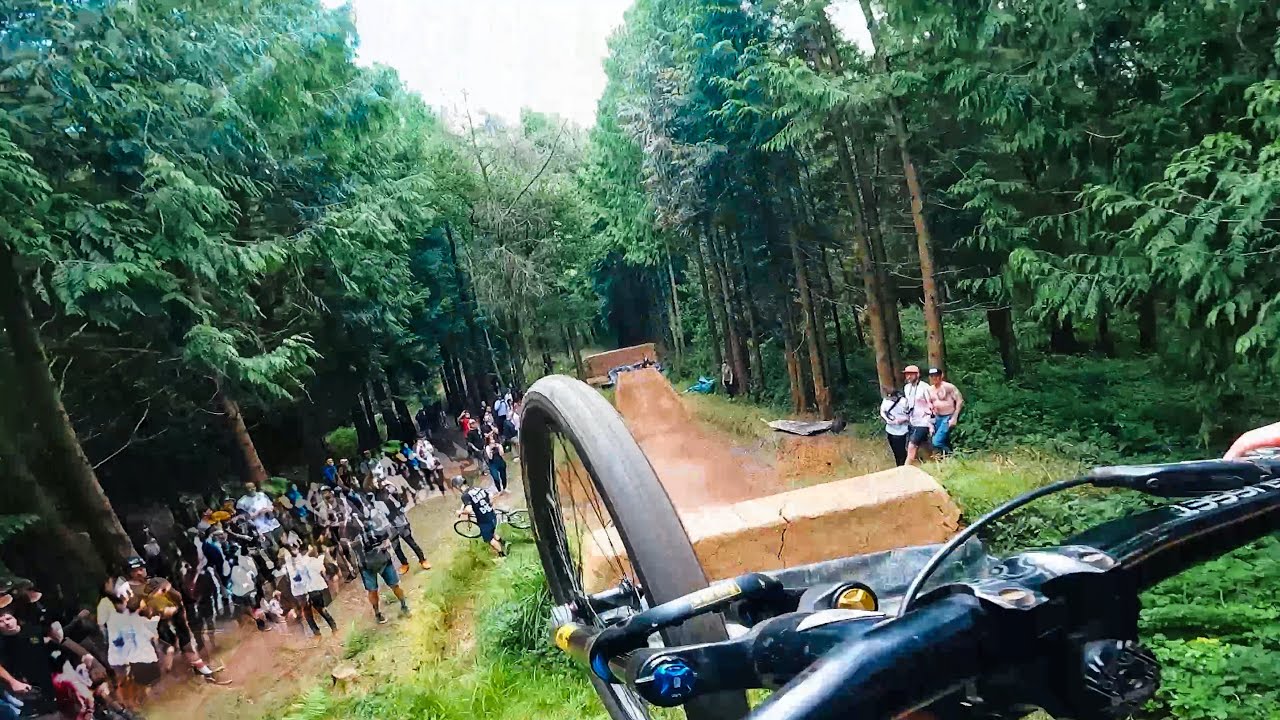 Backflipping the longest trails dirt jump in the UK!