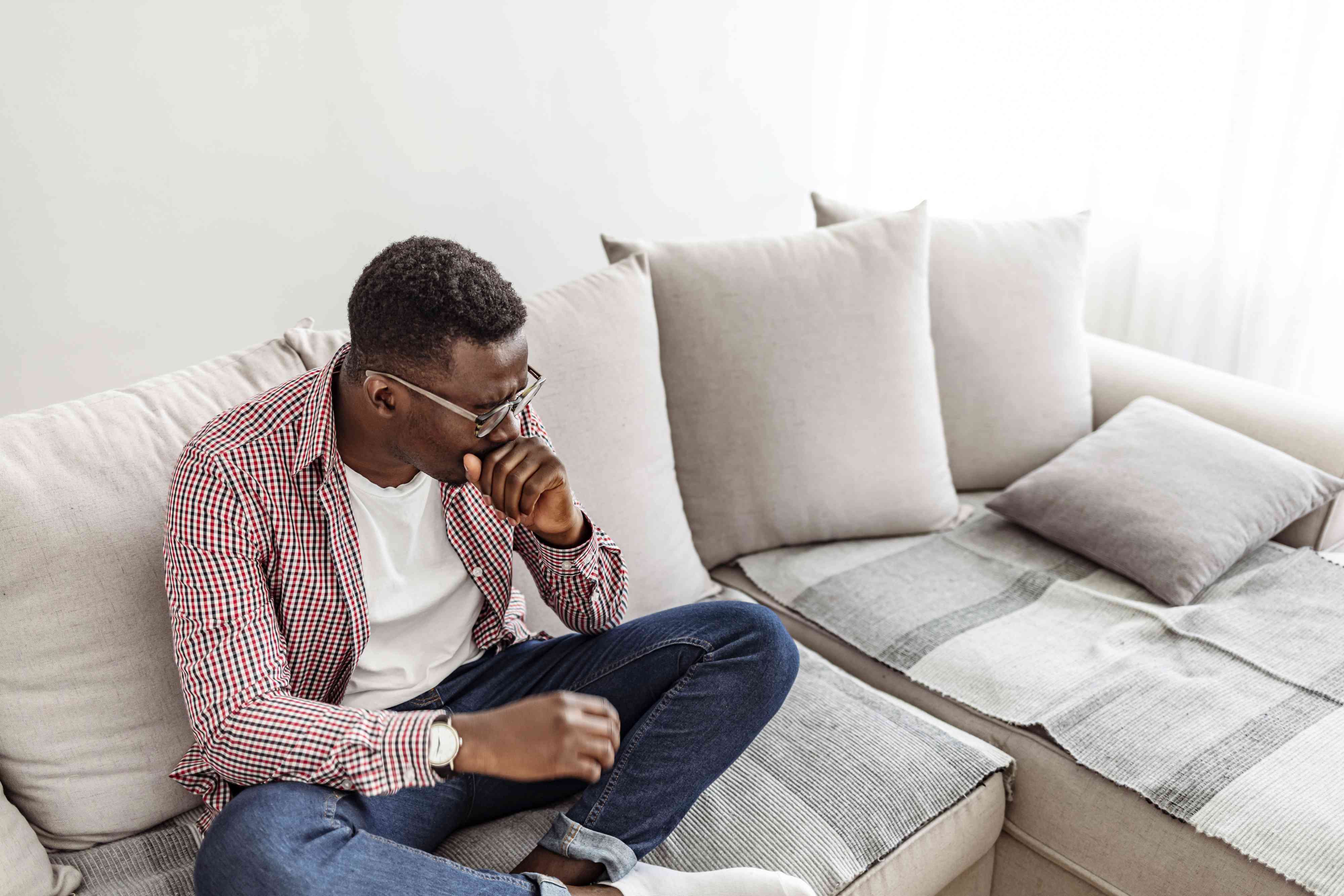 6 Causes of Back Pain When Coughing