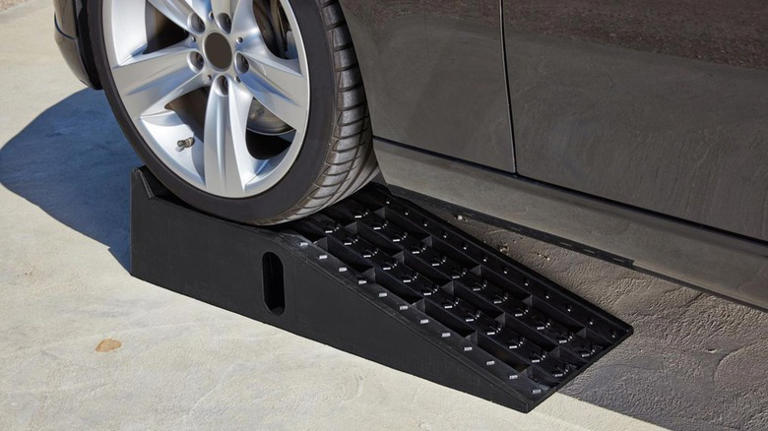 Are Harbor Freight Car Ramps Any Good? Here's What The Reviews Have To Say