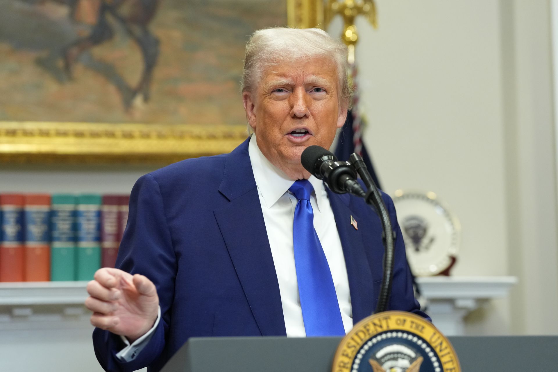 Trump mulls lifting sanctions on Syria for 'fresh start' proposal