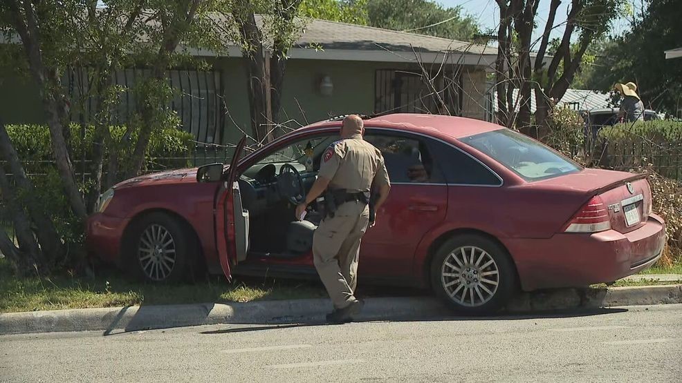 DPS Trooper injured during pursuit, suspect arrested after crashing car ...