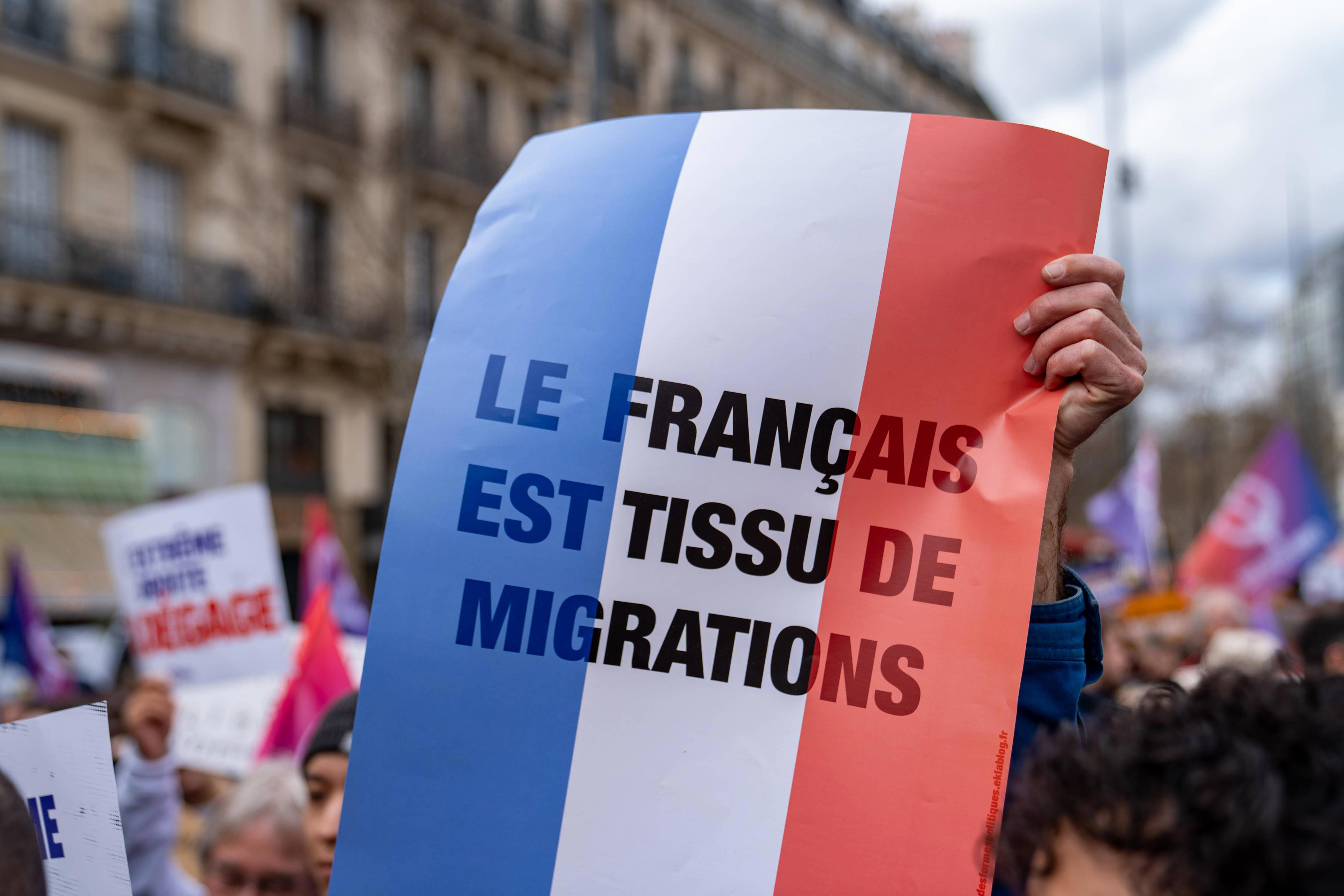 Le think tank Terra Nova suggère d'accueillir plusieurs centaines de ...