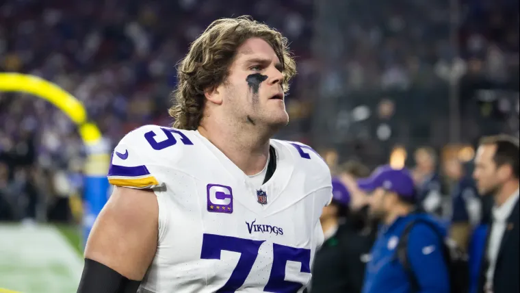 Vikings right tackle Brian O'Neill eats about 6,000 calories per day ...
