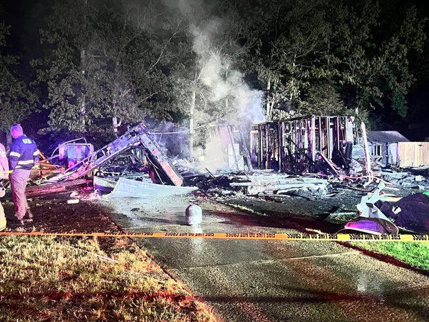 2 killed in house explosion and fire in Washington Township, New Jersey ...