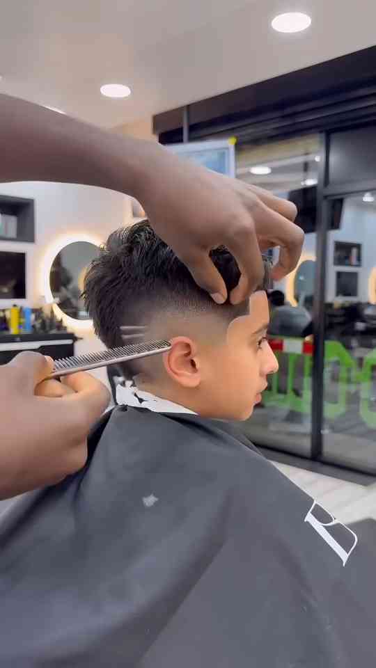 Barber Couldn't Believe This Barber Fail