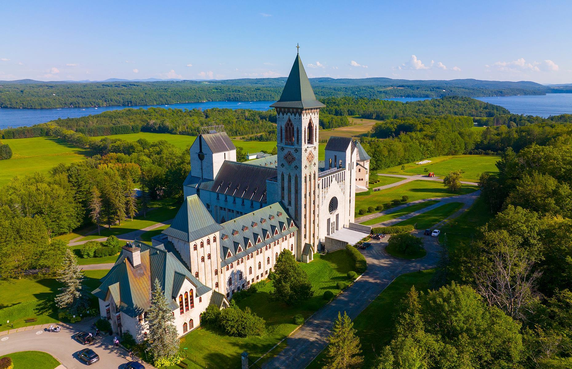 40 hidden gem attractions in Canada you might not know about