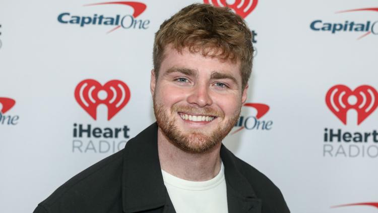 Grammy-nominated 'Ordinary' singer Alex Warren coming to Phoenix