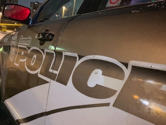 Incendie criminel dans une tente : la victime dans un état critique