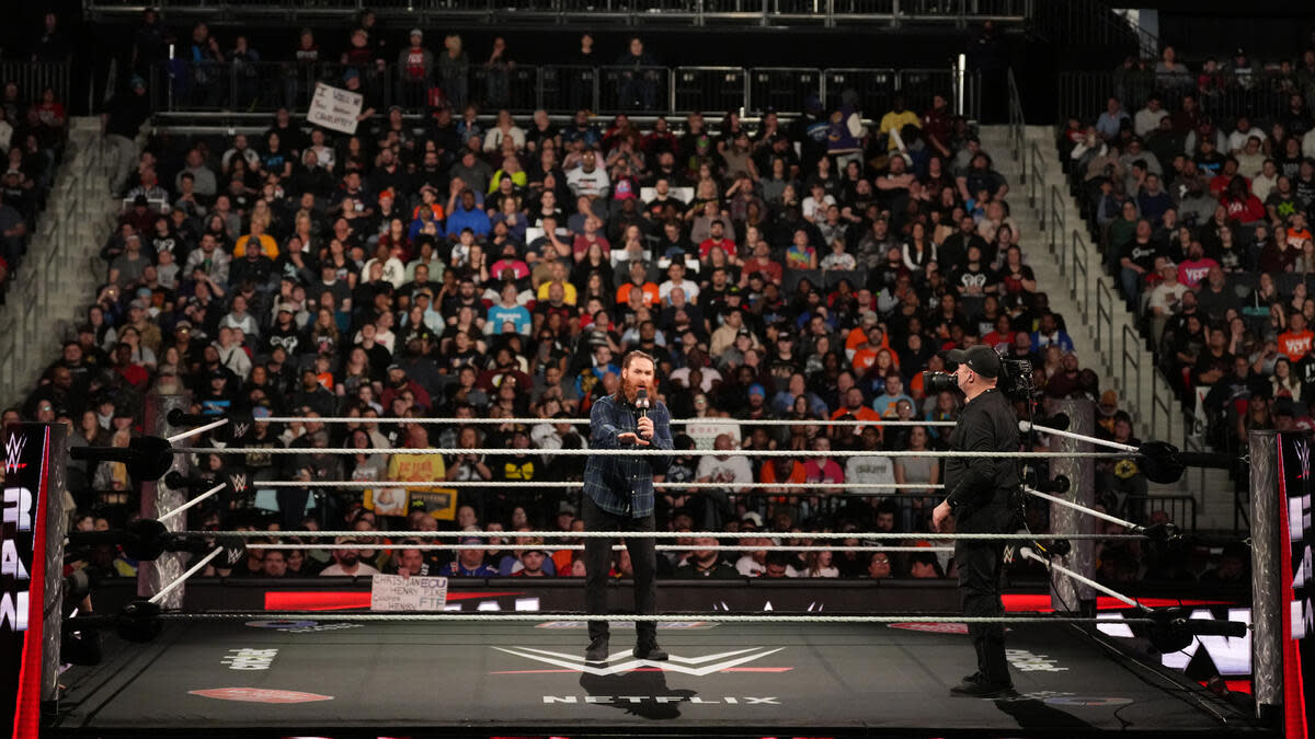 'WWE Raw' Live Results: Early Start Time on Road to 'Evolution 2025'