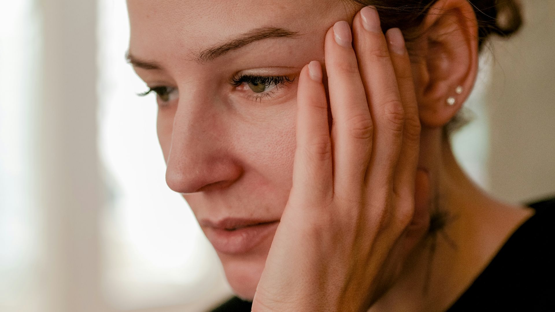 10 Foods That Make Your Skin Break Out & 10 Healthier Alternatives