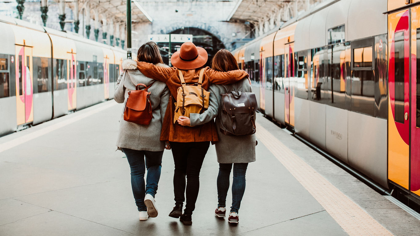 Simplifying Group Travel: A Guide to Splitting Costs Among Friends