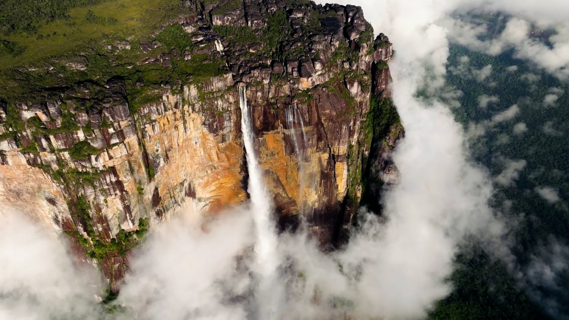 Venezuelas Angel Falls: Drohnenansichten des höchsten Wasserfalls der Welt