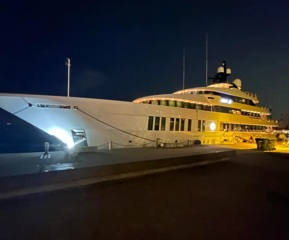 Billionaire sparks outrage after docking colossal yacht near public ...