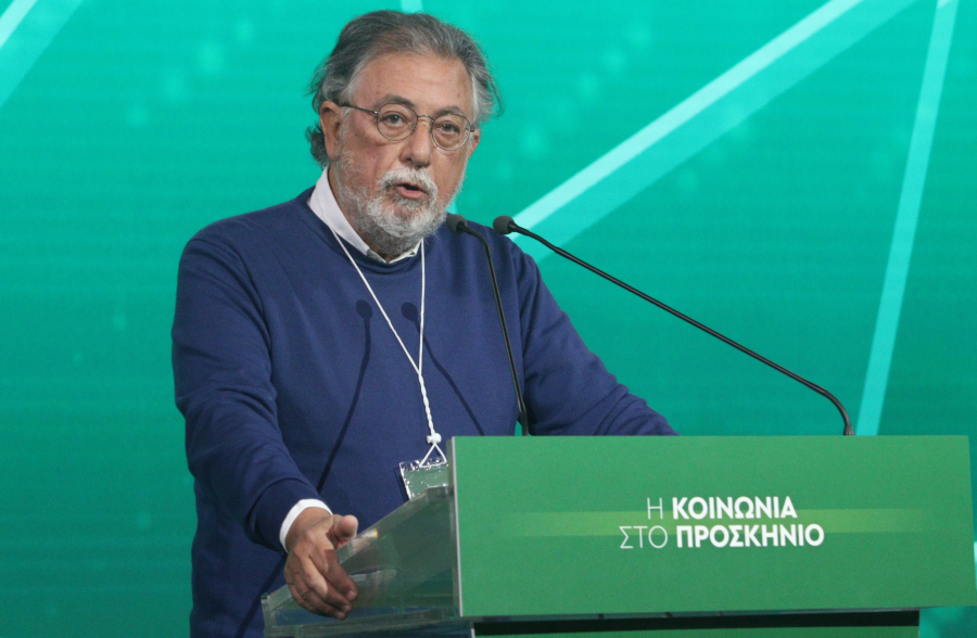 Γιάννης Πανούσης: Τα παραδοσιακά κόμματα έχουν στοχοποιήσει τους δυο ...