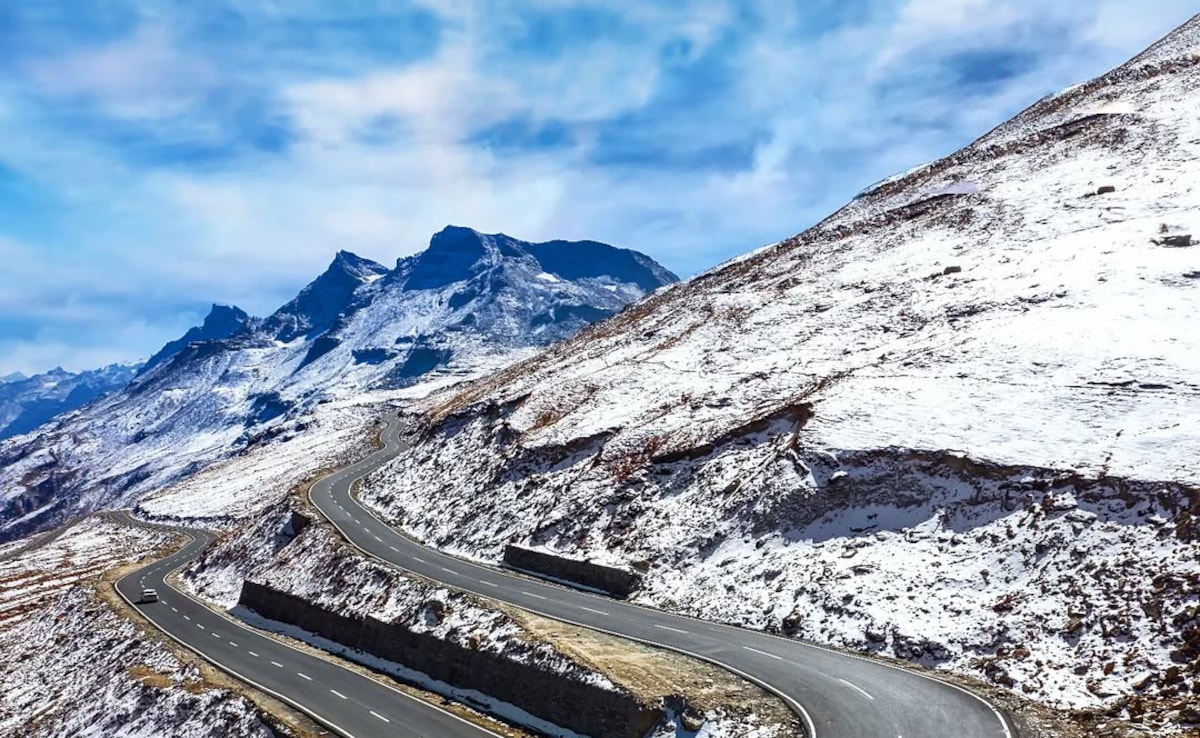 5 Places In India To See Snowfall In Summer