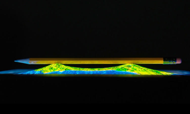 삼성D·LGD, 'SID 2025'서 차세대 OLED 기술 공개