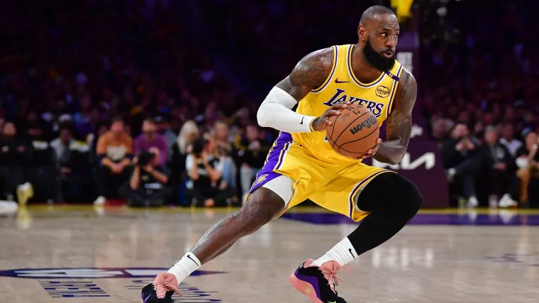 Former $175 million superstar Lakers big man makes surprise LeBron ...
