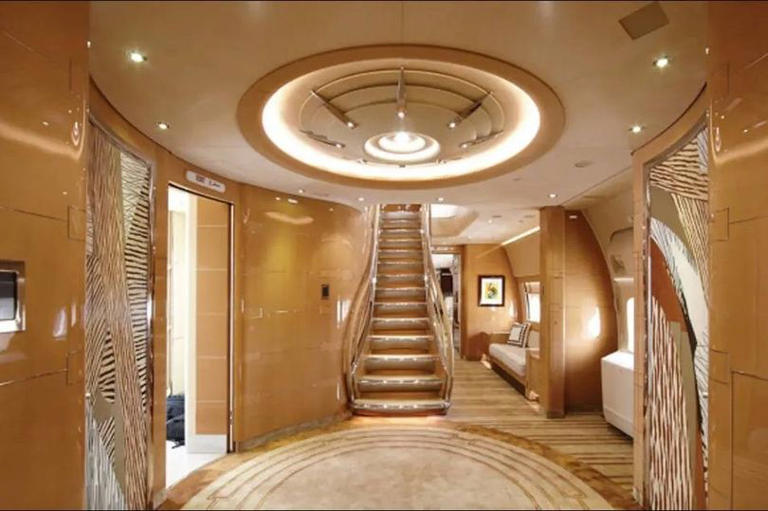 Inside Donald Trump's new $400 million 'palace in the sky' jet from Qatar