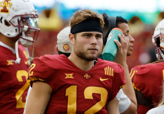 Derek Carr retires, and the New Orleans Saints sign an undrafted rookie ...