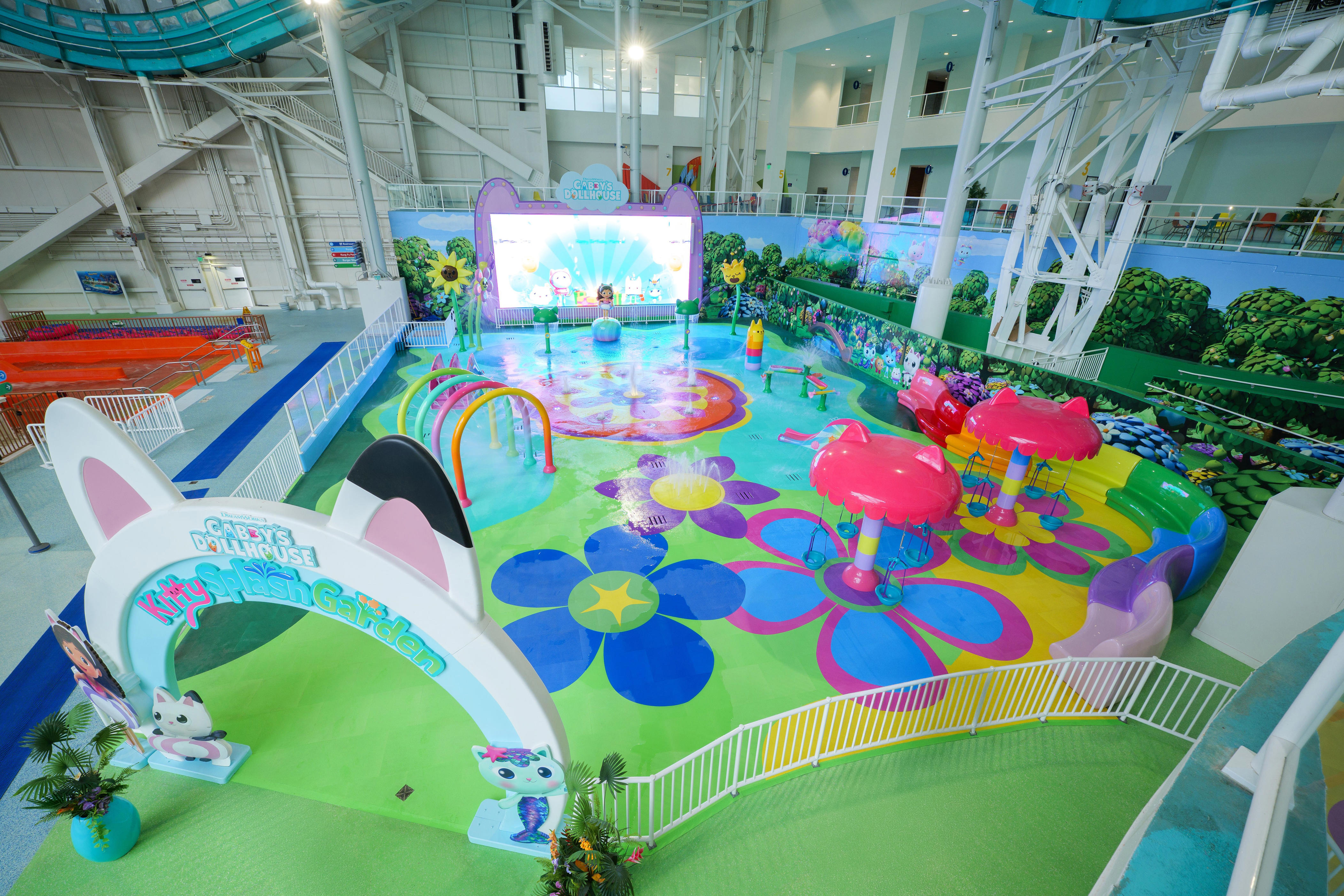 The latest attraction at American Dream is a giant indoor splash zone ...