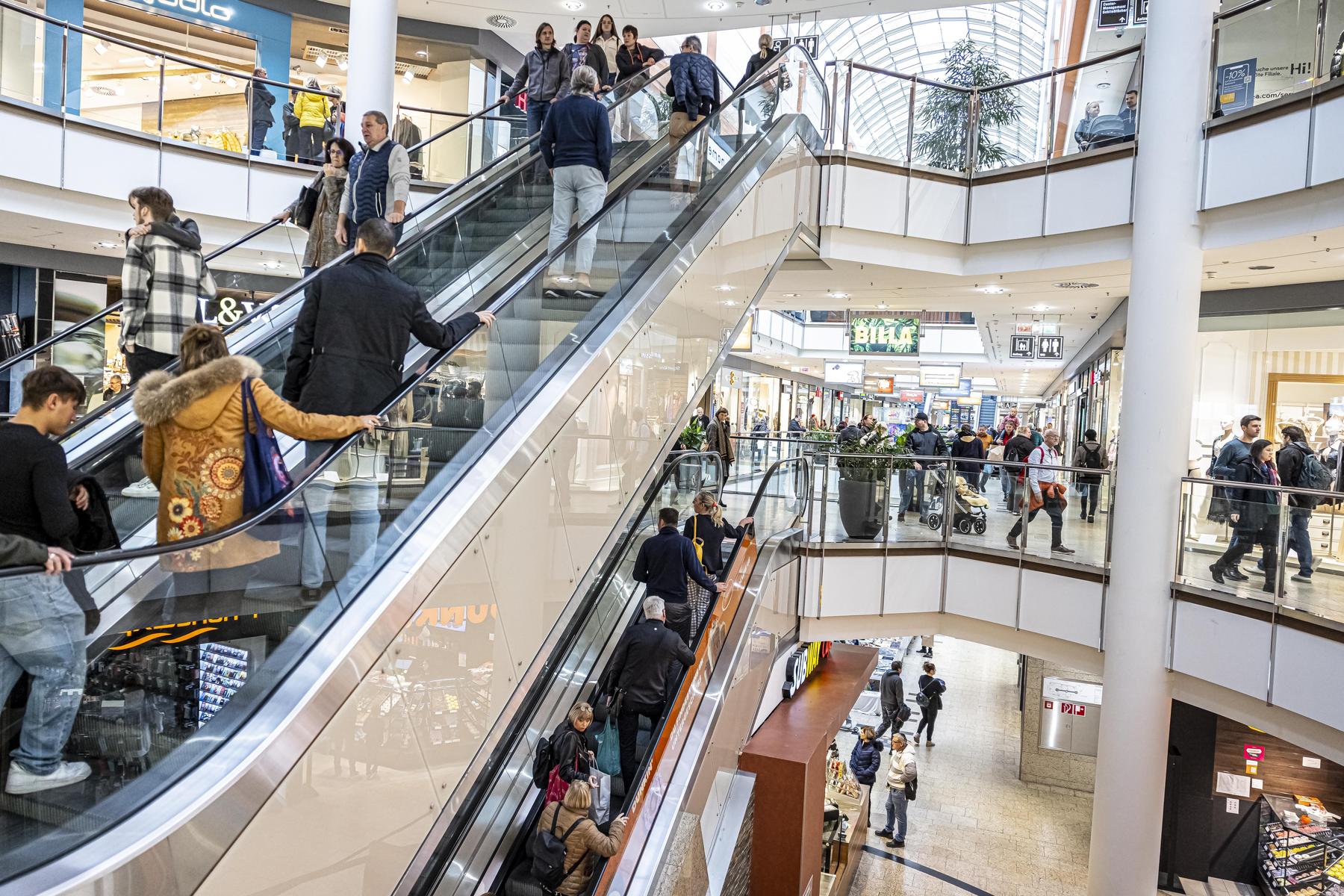 „Sie sind tot“: Bekannter Millionär wegen Ausraster in City Arkaden ...