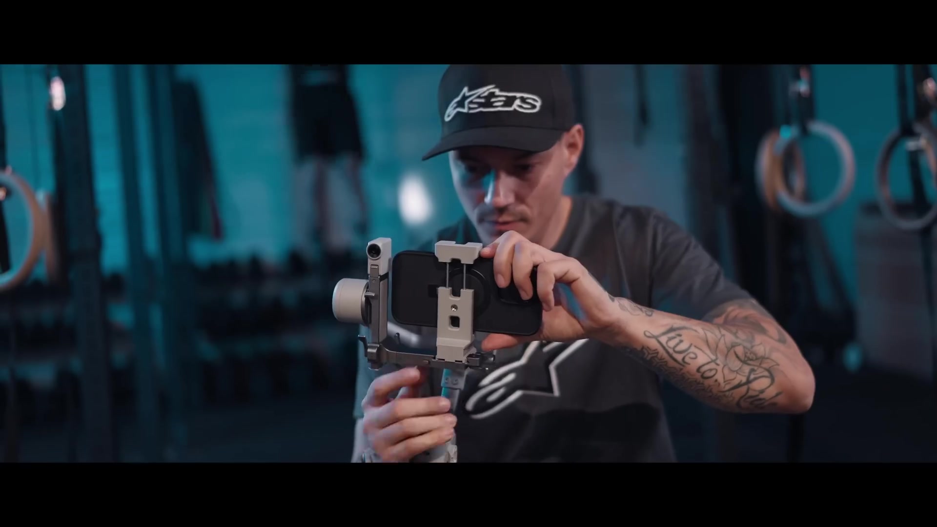 DJI RS 4 Mini Create Something Different