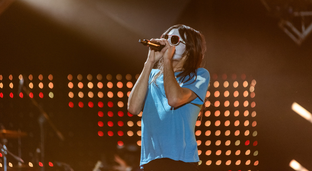 Lucio Corsi all'Eurovision 2025, chi è: età, dove vive, la vita privata ...