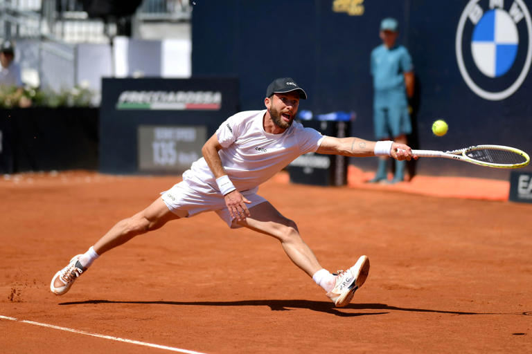 Jack Draper vs Corentin Moutet LIVE: Italian Open latest scores as ...