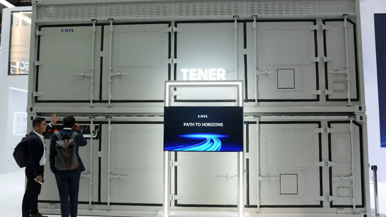 CATL presenta TENER Stack, un imponente sistema di accumulo da 9 MWh
