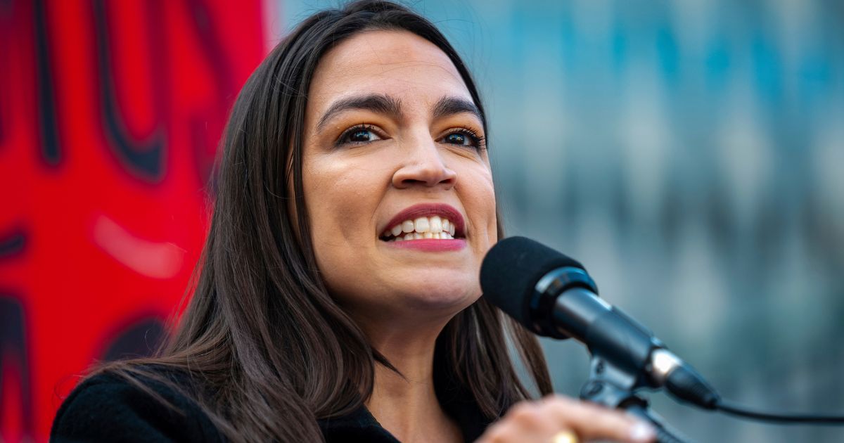 Prepare the Handcuffs: Arrest 'On the Table' if AOC Trespasses at ICE ...