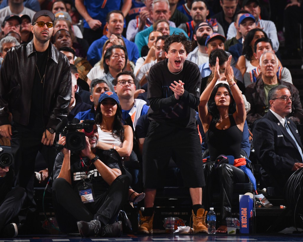 Timothée Chalamet stole the celebrity show at Knicks game with Kylie ...