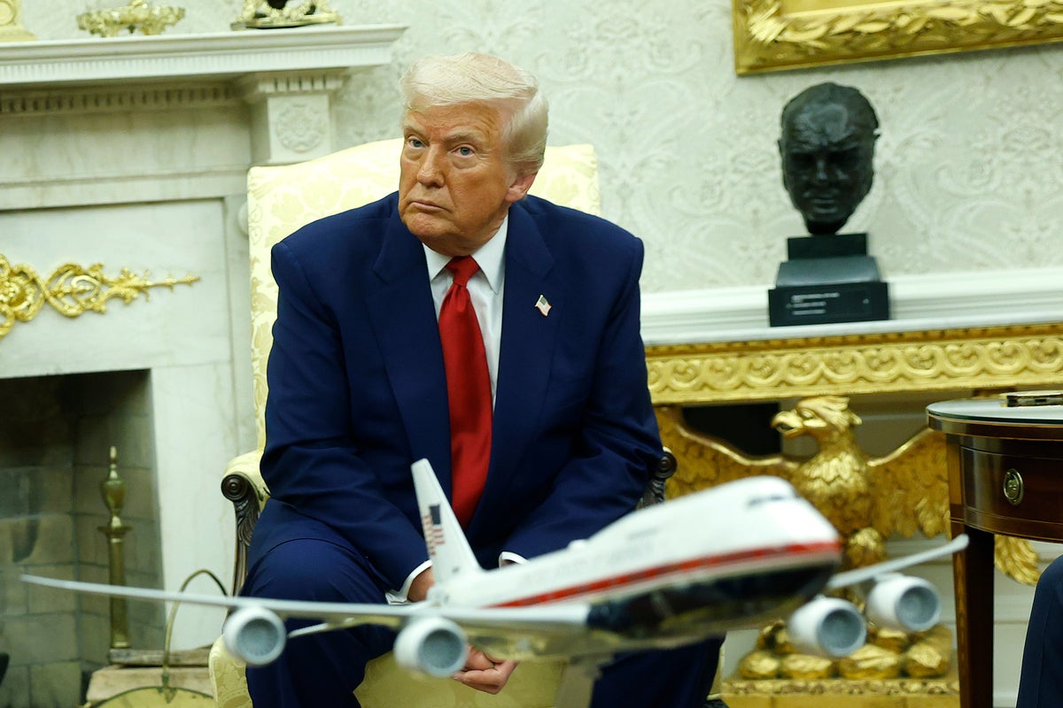 Retrofitting Trump’s Qatari Boeing jet for use as Air Force One ...