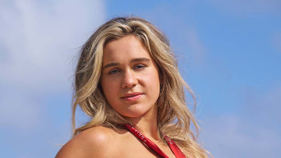 Ali Truwit Made a Splash With These 7 Mesmerizing SI Swim Pics From Florida