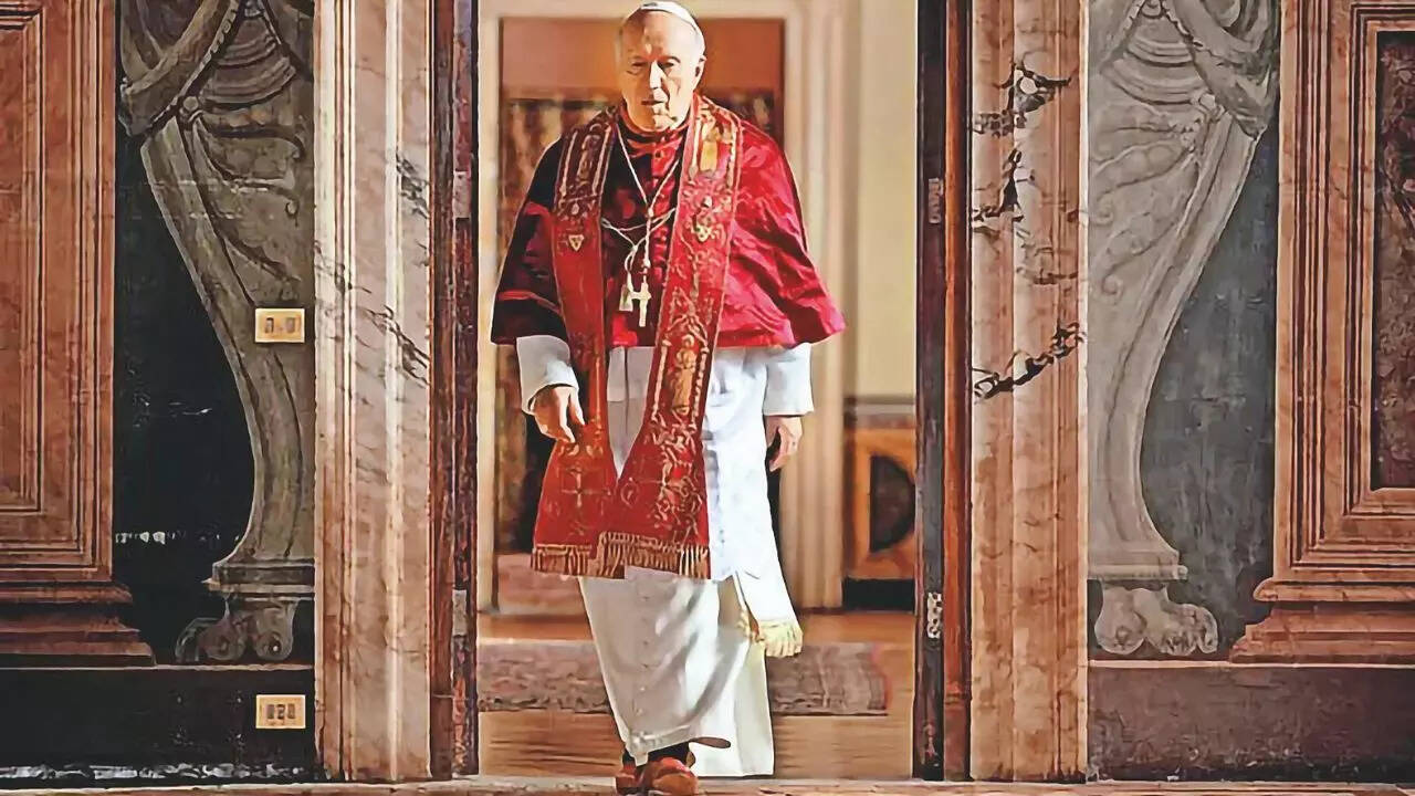 Holy scripts, sacred sets: Pope culture in cinema