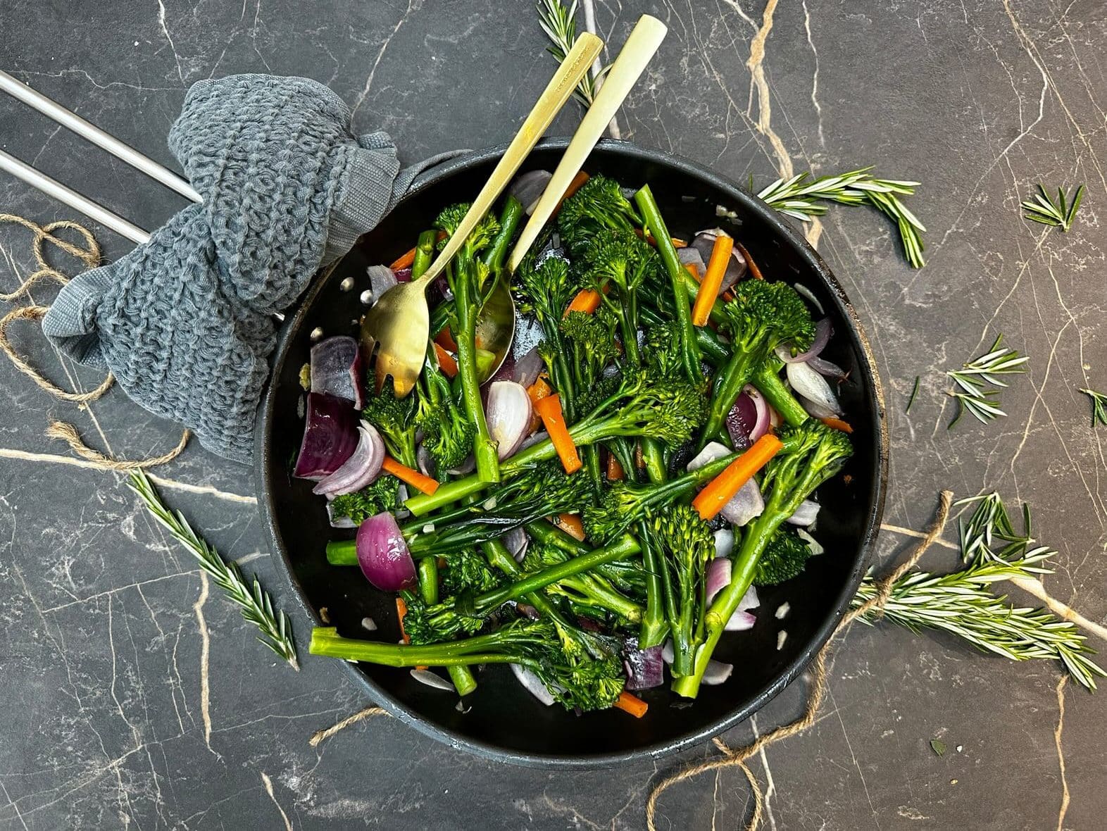 15 Quick Salads Perfect For A Busy Week